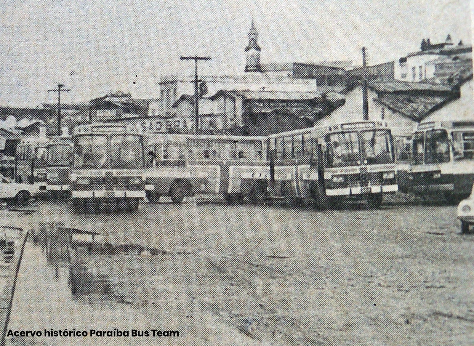 Uma parte da história contada em fotos: Renovação de frota da ETUR há ...