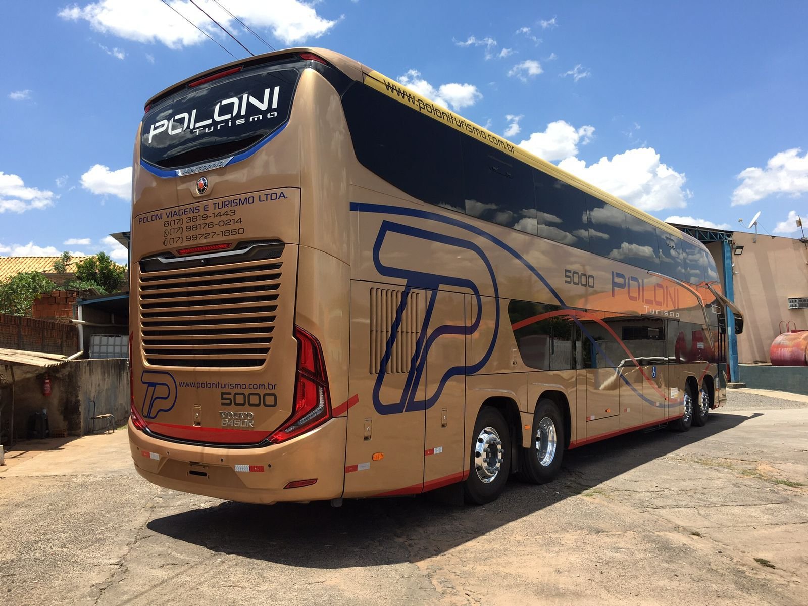 Conheça o primeiro Paradiso G8 1800 Double Decker da Poloni Turismo ...