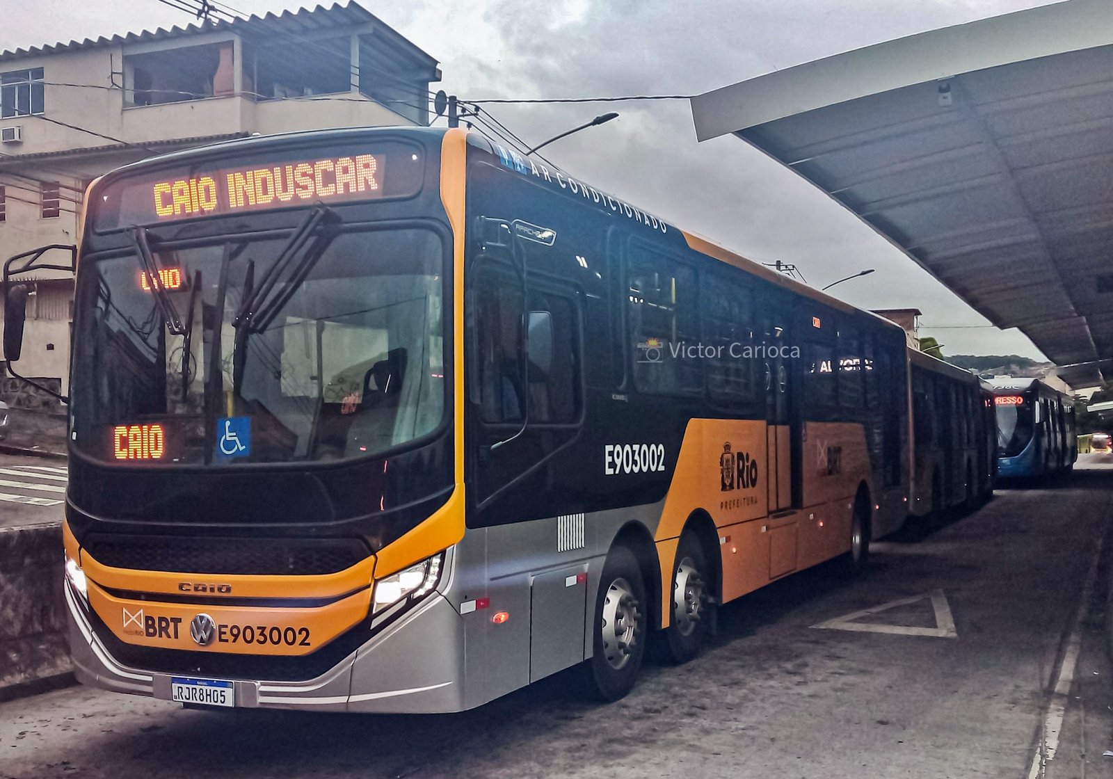 Mobi-Rio inicia período de testes dos Apache Vip V do BRT Rio - Ônibus ...