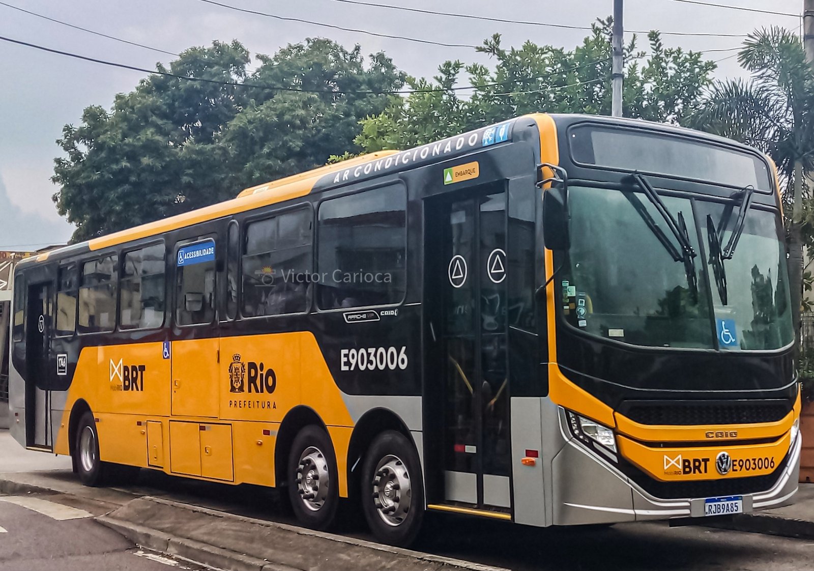 Mobi-Rio inicia período de testes dos Apache Vip V do BRT Rio - Ônibus ...