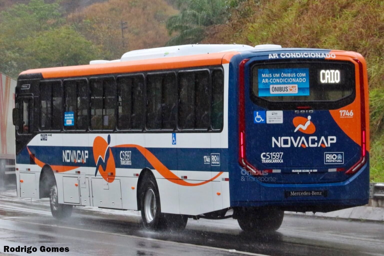 Mais Apache Vip V na frota da Novacap - Ônibus & Transporte