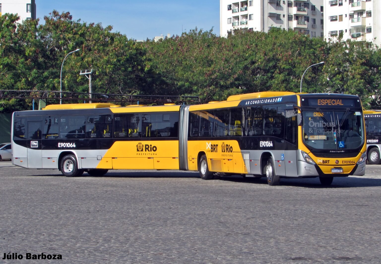 Conheça como é o dia a dia de uma garagem do BRT do Rio de Janeiro ...