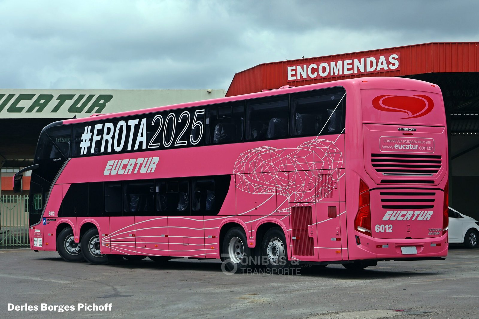 Eucatur reforça frota com 12 novos ônibus double decker e inova ao ...